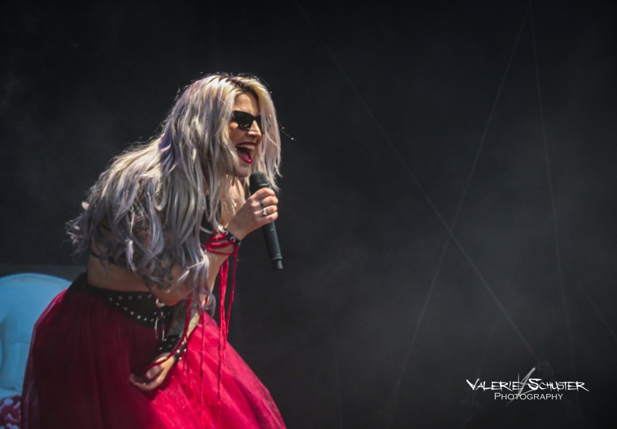 Delain announce new tour dates for 2020 – Metal Goddesses