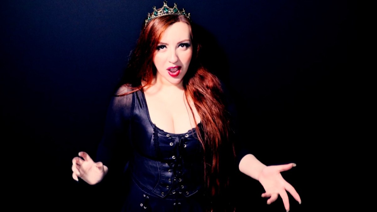 Lyrias Vocalist Aline Happ releases new Cover and reveals Detail about ...